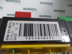 Zekeringkast Citroen C4 Cactus 1.2 PureTech 82 12V - 9804848480