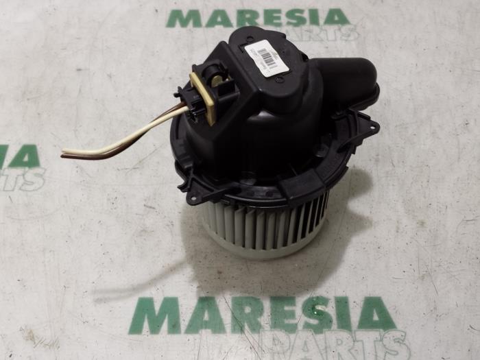 Kachel Ventilatiemotor Dacia Dokker Express 1.5 dCi 75 - 272103931R