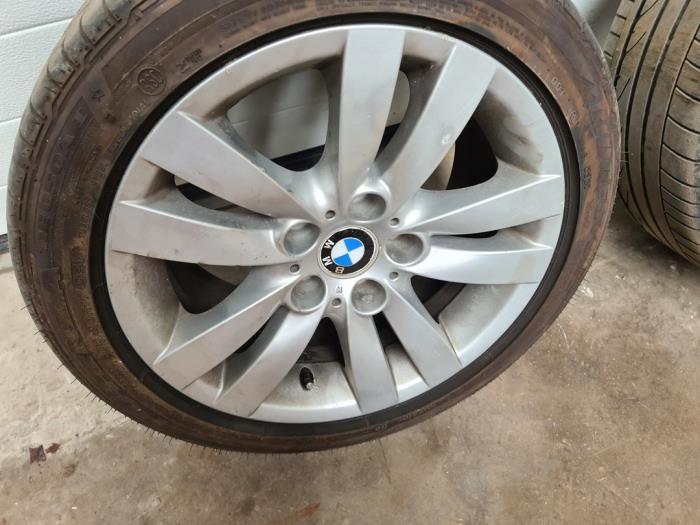 Velgen set + banden BMW 3 serie 320i 16V - 36116775599 Lichtmetaal