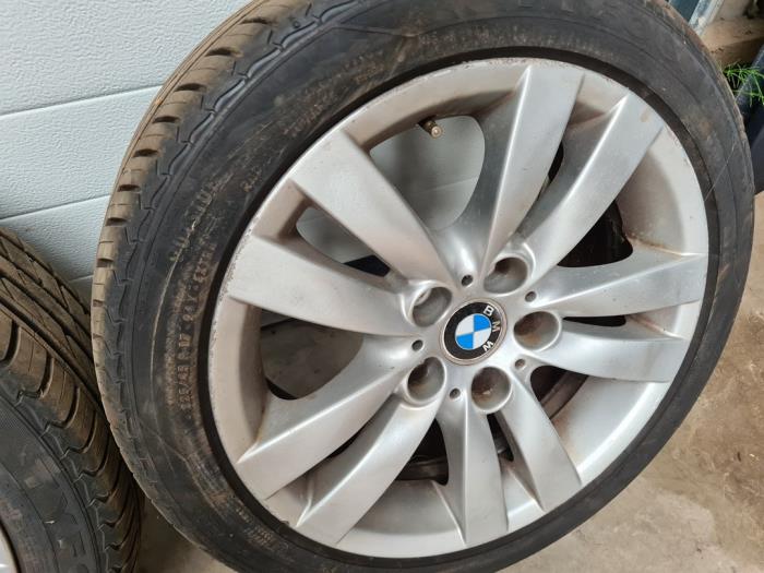 Velgen set + banden BMW 3 serie 320i 16V - 36116775599 Lichtmetaal