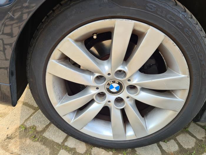 Velgen set + banden BMW 3 serie 320i 16V - 36116775599 Lichtmetaal