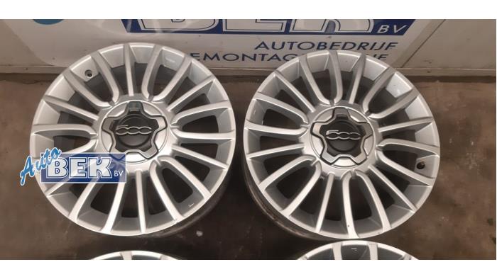 Velgen set Fiat 500X 1.6 D 16V Multijet II - 735658857 Lichtmetaal FIAT