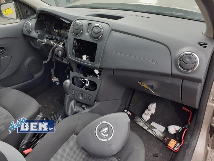 Dacia Logan Airbag sets + dashboard voorraad | Onderdelenlijn.nl