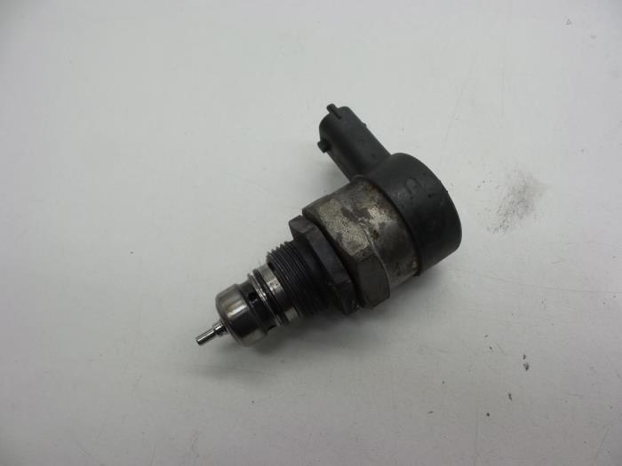 Gebruikte Volvo XC60 (DZ) 2.0 DRIVe 20V Brandstof Drukregelaar ...