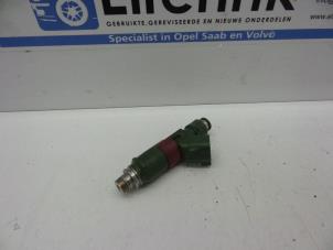 Injector (benzine injectie) Volvo S60 I 2.4 20V 140 - 9470229 B5244S2 DENSO