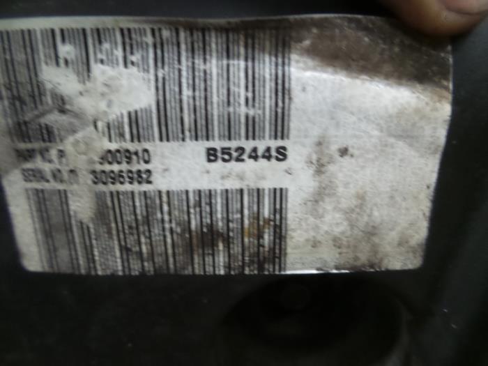 Motor Volvo V70 2.4 20V 140 - B5244S2