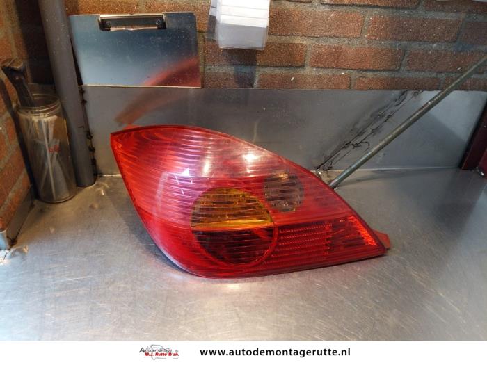Opel Tigra Achterlichten links voorraad | Onderdelenlijn.nl