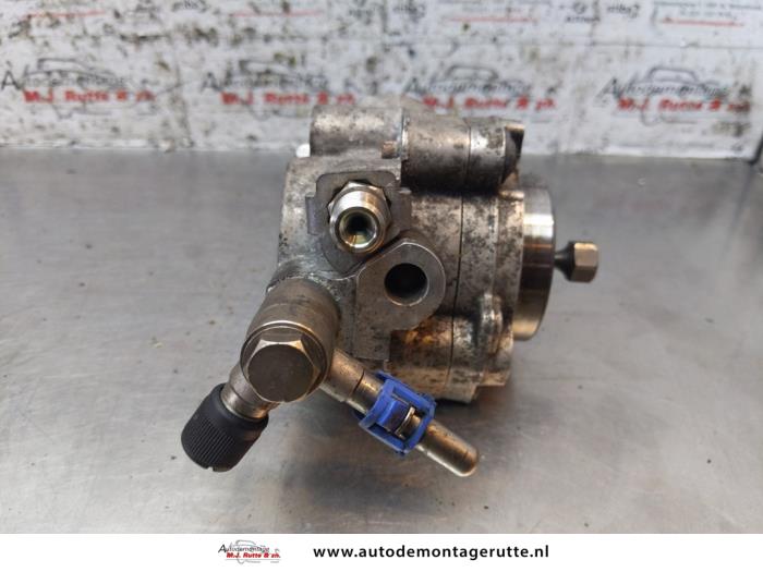 Hogedrukpomp Opel Vectra C Caravan 2.2 DIG 16V - 24465785 Z22YH CONTINENTAL
