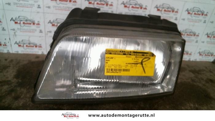 Koplamp links Audi A4 1.6 - VALEO - Autodemontage M.J. Rutte B.V.