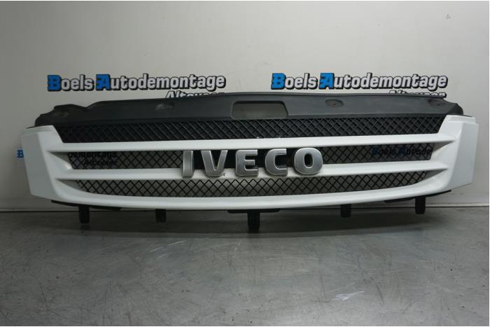 Iveco New Daily Grills voorraad | Onderdelenlijn.nl