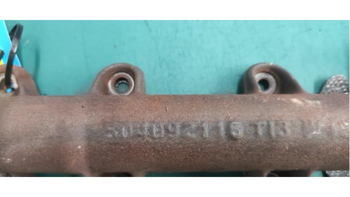 Uitlaatspruitstuk Iveco New Daily VI 33S13, 35C13, 35S13 - 504092116T13 ...