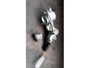 Kontaktsloten + Sleutels met artikelnummer 93181315 voorraad ...