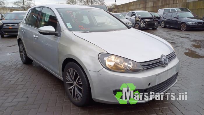 Frontpanelen met artikelnummer 5K0805588E voorraad