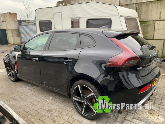 Achterlichten links met artikelnummer 31395844 voorraad