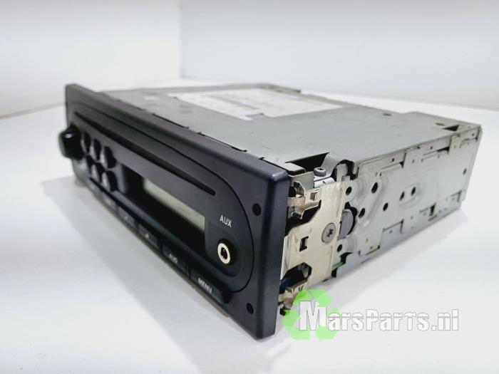 Radio CD Speler Renault Master IV 2.3 dCi 125 16V FWD - 281151362R RENAULT