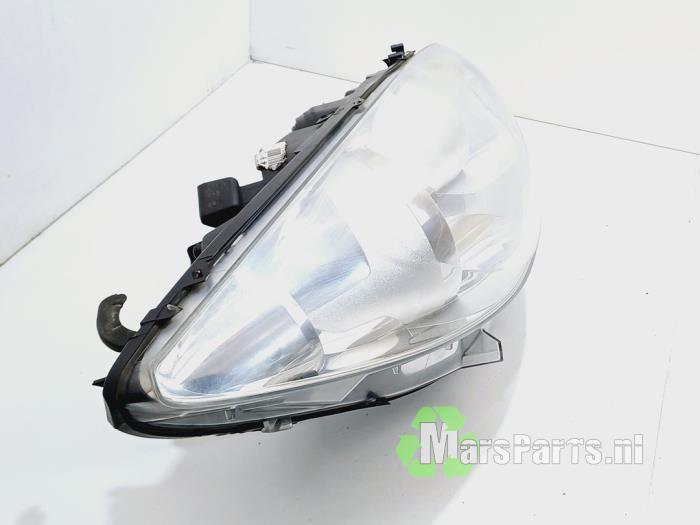 Koplamp rechts Peugeot 308 1.6 VTI 16V - 9674039780 AUTOMOTIVE LIGHTING