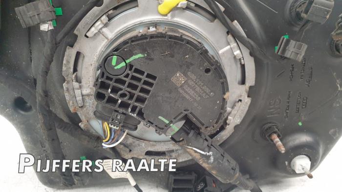 Adblue tank Audi A6 Avant 3.0 TDI V6 24V biturbo Quattro - 4G0131877 ...