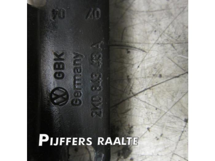 Schuifdeurrail links Volkswagen Caddy III 2.0 SDI - 2K0843335A