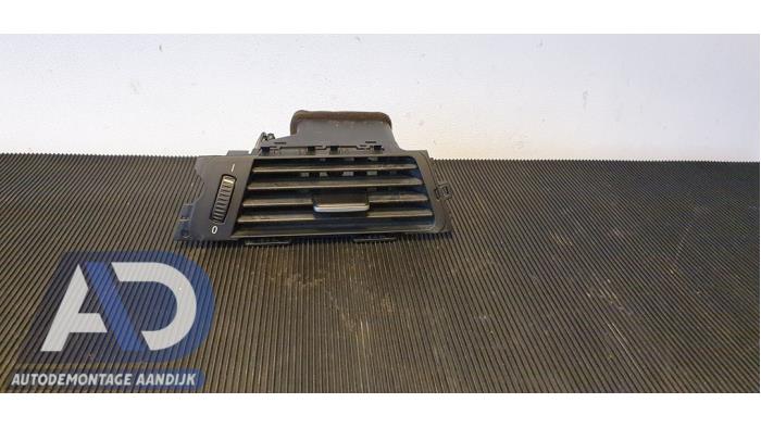 Luchtroosters Dashboard met artikelnummer 64229130459 voorraad