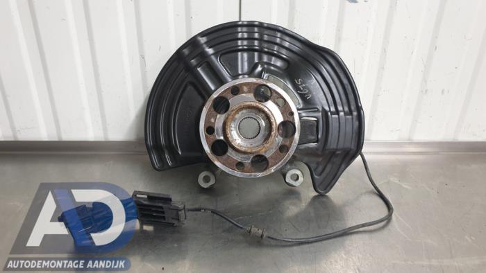 Fuseeen links-voor met artikelnummer A2463320100 voorraad