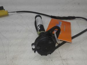 Gebruikte Mercedes CLA (117.3) 1.6 CLA-180 16V Popup Systeem Motorkap ...