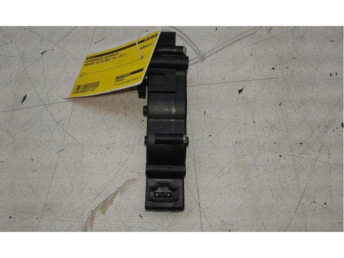 MERCEDES-BENZ GLE (W166) (2015-dabar) Kitos kėbulo dalys 2047500060 ...