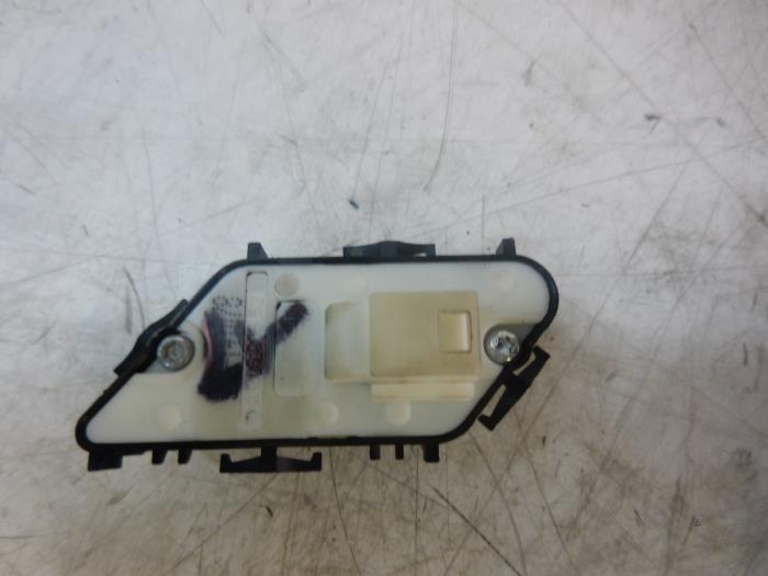 Gebruikte Mercedes C (W205) C-200 2.0 CGI 16V Schakelaar - 2059055251 ...