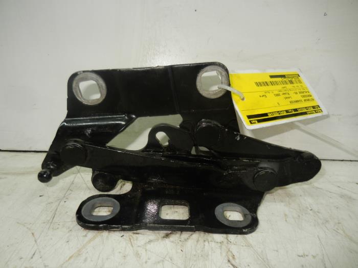 Gebruikte Mercedes ML-Klasse Motorkap Scharnier - 1668800028 ...
