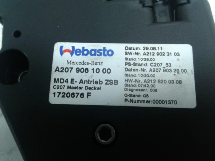 Schuifdak Motor Mercedes E E-500 V8 32V - 2079061000