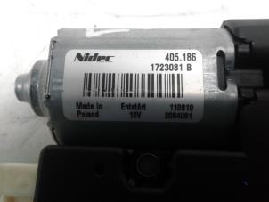 Schuifdak Motor Mercedes E E-500 V8 32V - 2079061000