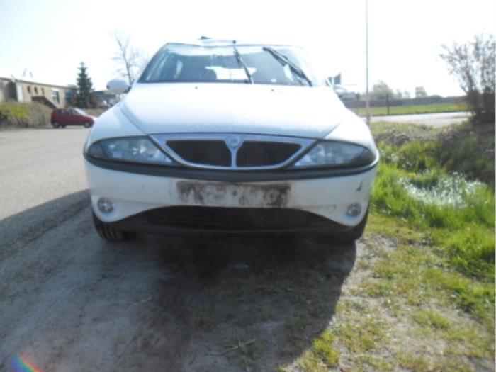 Lancia Y(Psilon) Ruitenwisserarmen voor voorraad