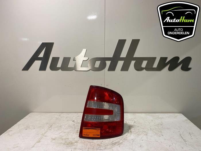 Achterlicht rechts Skoda Fabia 1.4i 16V - 6Y9945112B SKODA