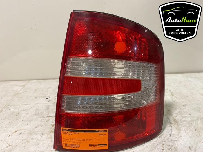 Achterlicht rechts Skoda Fabia 1.4i 16V - 6Y9945112B SKODA