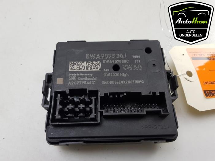 Gateway module Volkswagen Golf VIII Variant 1.0 eTSI 12V - 5WA907530J VW-AG