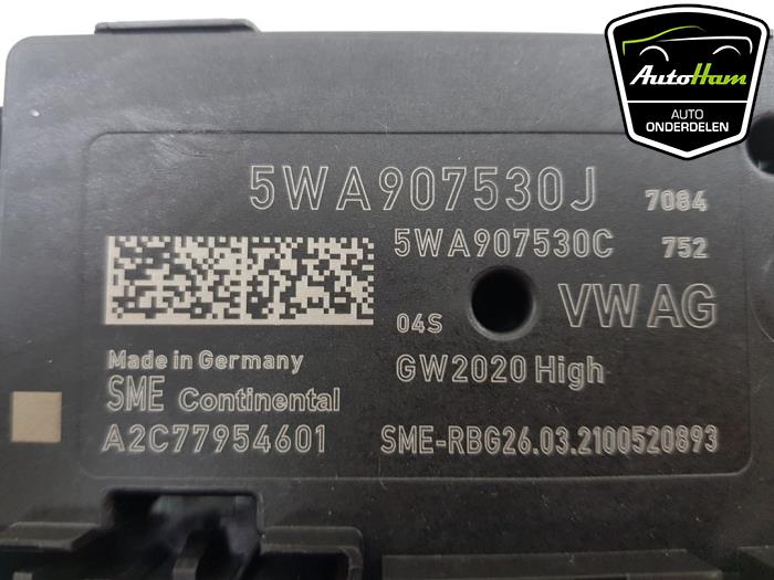 Gateway module Volkswagen Golf VIII Variant 1.0 eTSI 12V - 5WA907530J VW-AG
