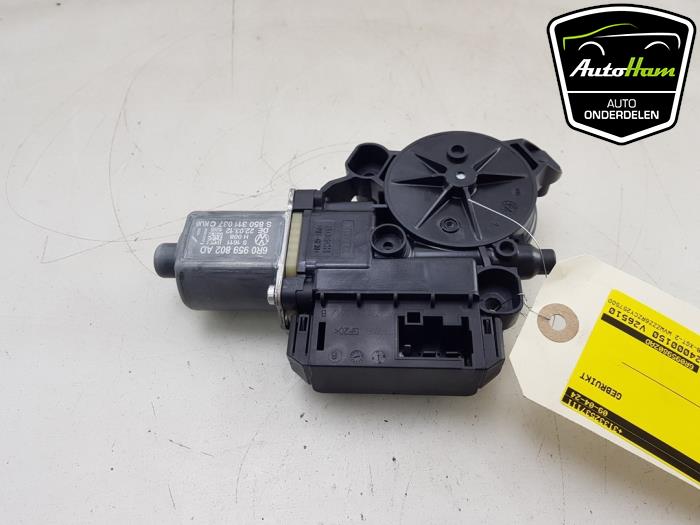 Motoren electrisch raam met artikelnummer 6R0959802B voorraad