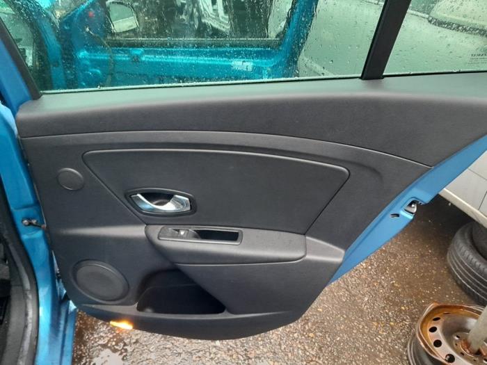 Portierbekleding 4Deurs rechts-voor Renault Megane III Grandtour 2.0 ...
