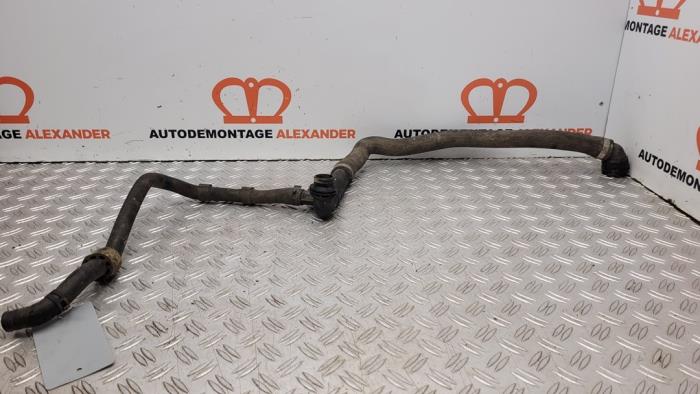 Radiateurslangen met artikelnummer 5Q0121619D voorraad