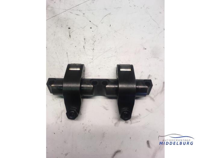 Tuimelaarassen met artikelnummer 038109527AF voorraad