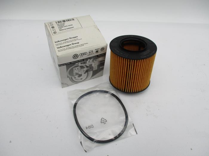 Nieuwe Volkswagen Touran Oliefilter - 03C115562 - ABC B.V ...