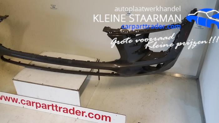 Gebruikte Porsche Macan Voorbumper kleurcode GEEN NR - 95B807221A