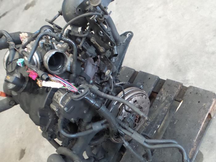 Motor Volkswagen Transporter T5 1.9 TDi - AXB