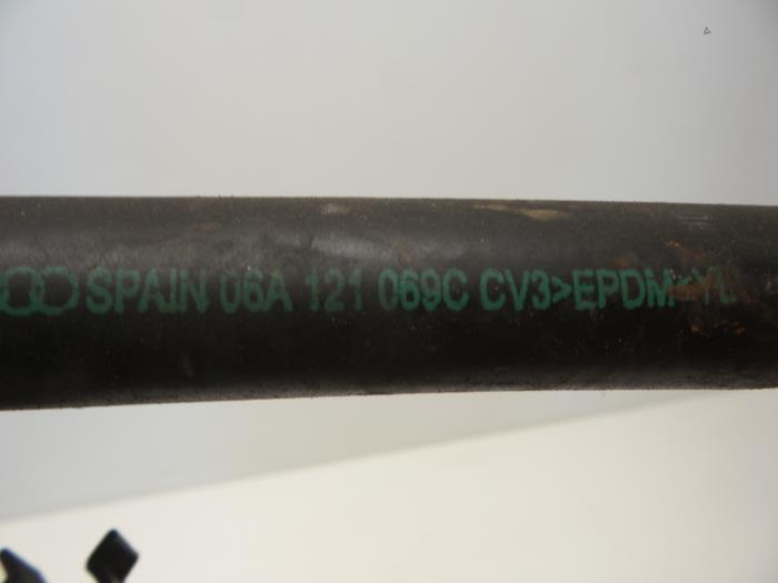 Slang (diversen) Audi TT 1.8 T 20V Quattro - 06A121069C