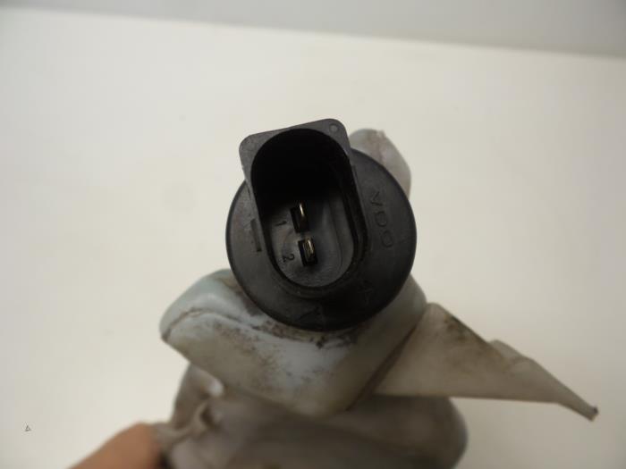 Ruitensproeiertank voor Audi TT Roadster 1.8 T 20V Quattro - 1J0955681