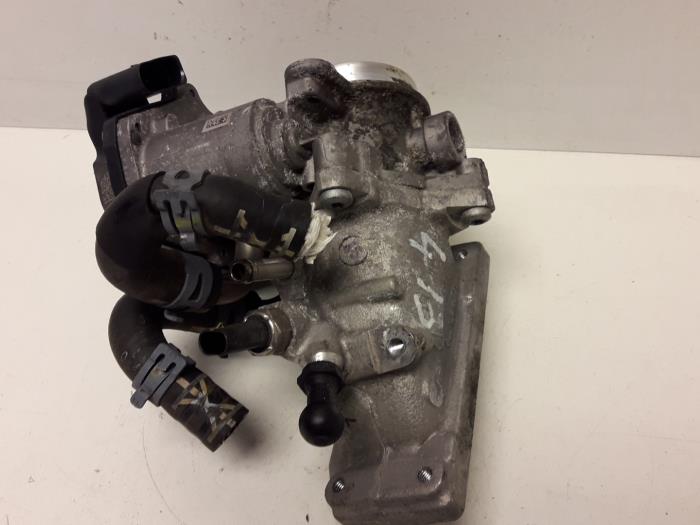 Gasklephuis Audi A3 Sportback 1.6 TDI Ultra 16V - 04L121058F DBKA