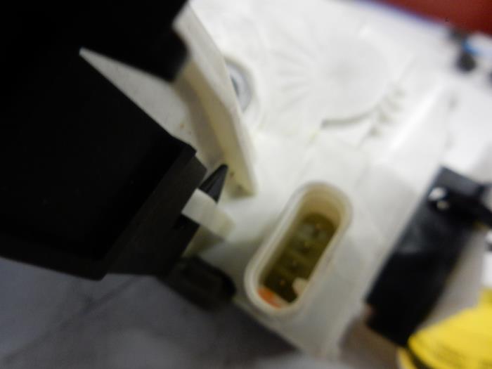 Gebruikte Mercedes C (W204) Deurslot Mechaniek 4Deurs rechts-achter ...