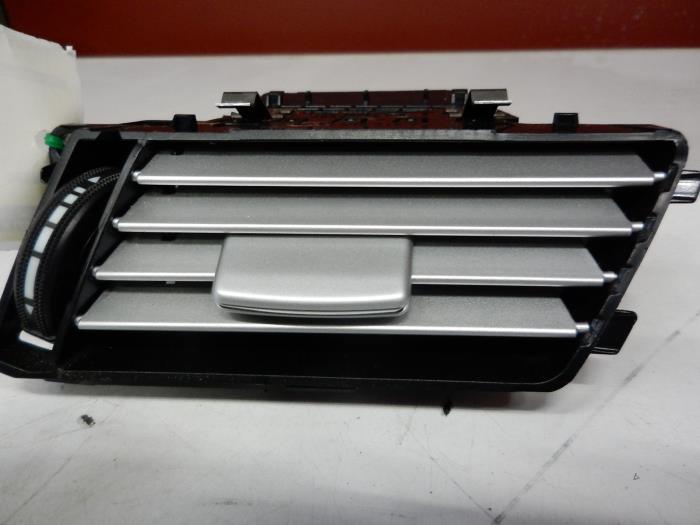 Gebruikte Mercedes E (W212) E-350 BlueTec V6 24V Luchtrooster Dashboard ...