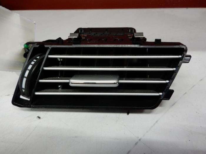 Gebruikte Mercedes E (W212) E-350 BlueTec V6 24V Luchtrooster Dashboard ...