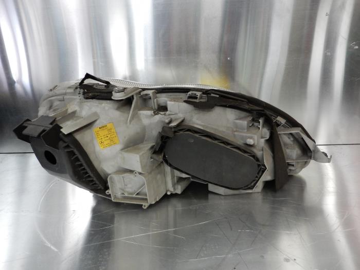 Gebruikte Mercedes S (W220) 3.2 S-320 18V Koplamp links - 2208200261 ...