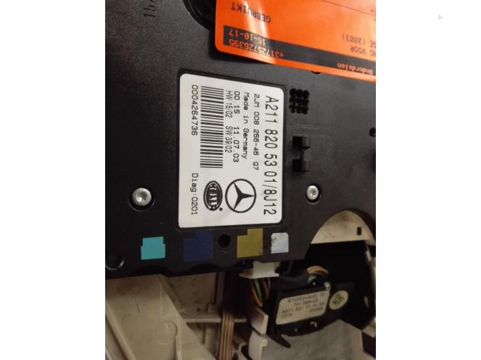 Binnenverlichting voor Mercedes E 2.7 E-270 CDI 20V - 2118205301 HELLA